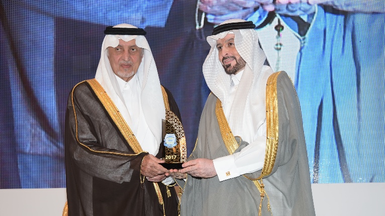 Sponsoring the award for the 100 most popular Saudi brands in the Saudi ...
